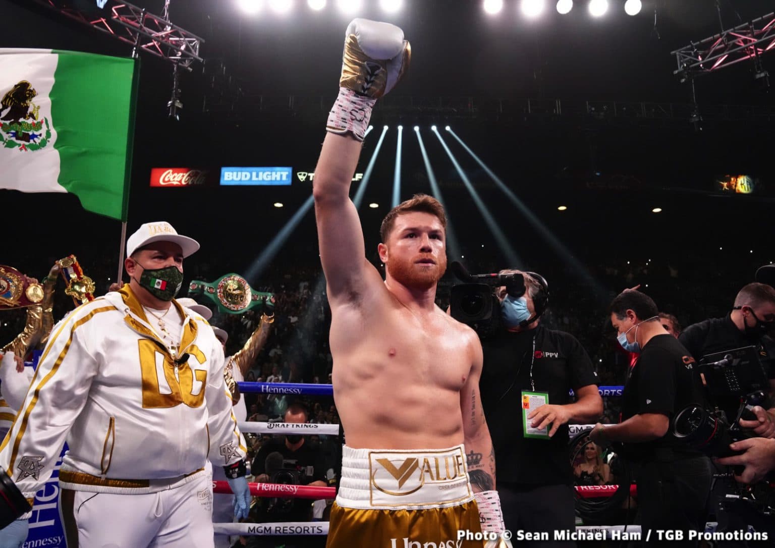 Eddy Reynoso Has Received Offers For Canelo Vs. Makabu In Congo ...